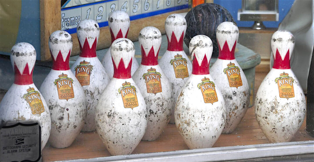 How Much Do Bowling Pins Weigh and What Are They Made Of