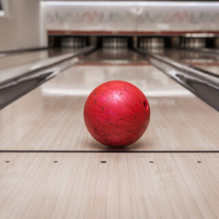 What is the Highest Bowling Average of Professional Bowlers?