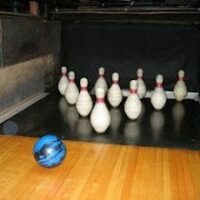 Candlepin Bowling vs Duckpin: Comprehensive Comparative Guide
